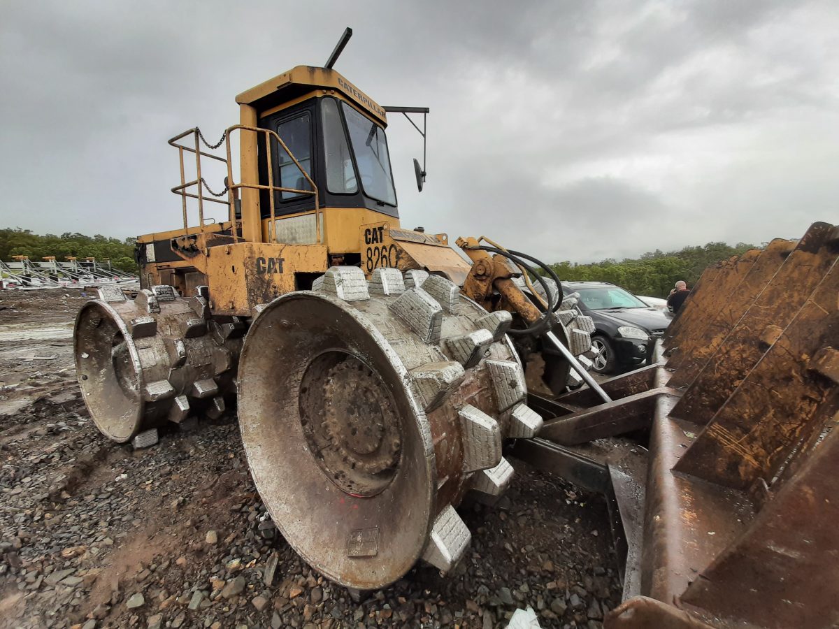 Caterpillar 826C Trash Compactor